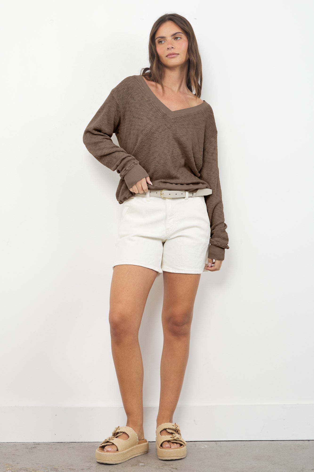 GABRIELLE V NECK PULLOVER